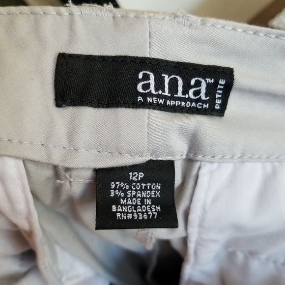 a.n.a | Shorts | Ana Light Khaki Shorts | Poshmark